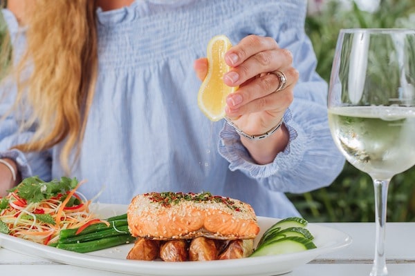 Eat & Drink – The Queenslander Tavern – Pub, Restaurant & Function Venue